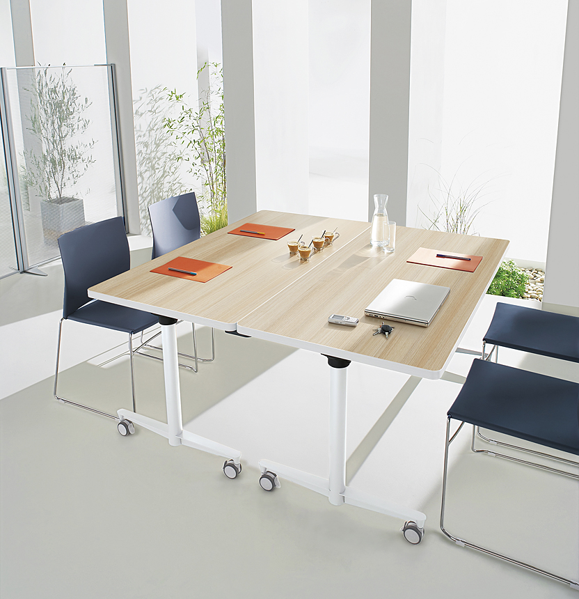 Tables modulables / plateau rabattable - Ubia