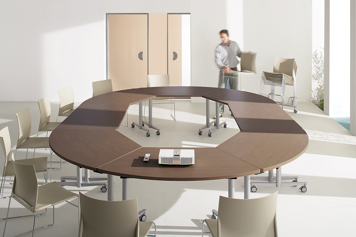 Tables modulables / plateau rabattable - Ubia